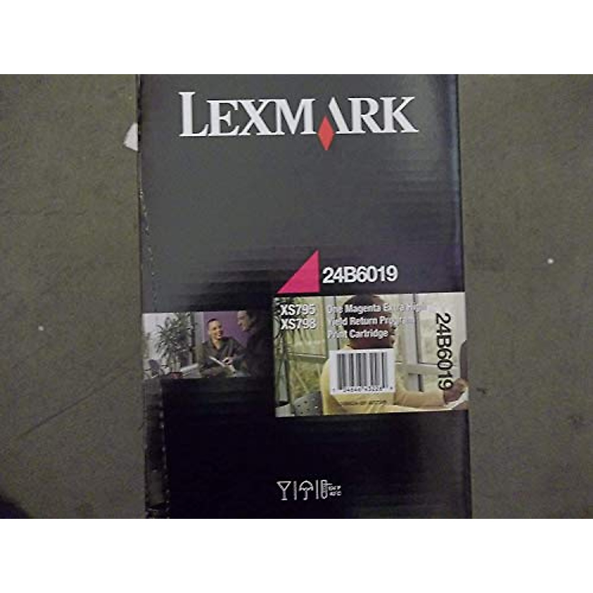 Lexmark 24B6019 XS795DTE XS798DTE Toner Cartridge (Magenta) in Retail Packaging