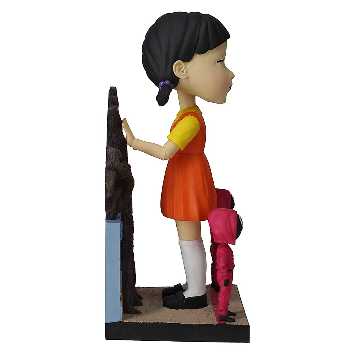 Royal Bobbles Squid Game Young-HEE 8” with Guards Collectible Bobblescape Bobblehead Statue