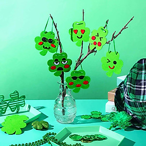 36 Pieces St. Patrick Day Shamrock Ornament Craft Kit, Irish Green Felt Clover Hanging Decoration Wall Hanging Ornament Shamrock Expression for DIY Present Party Favor Classroom School Decor Supplies