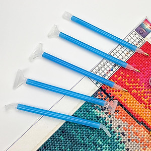 Diamond Painting Storage Containers Diamond Art Accessory Kits with Shockproof Jars,Diamond Painting Accessorys Tool Kits Craft Jewelry Bead Rhinestones Diamond Paintings Tools Organizer Box (Blue)