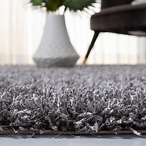 SAFAVIEH New Orleans Shag Collection Accent Rug - 3' x 5', Grey & Grey, Handmade, 1.6-inch Thick Ideal for High Traffic Areas in Entryway, Living Room, Bedroom (SG531-8080)