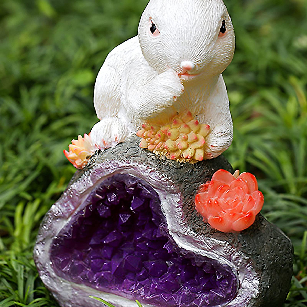 Resin Rabbit Ornament Solar Powered Bunny Statue Lamp Adorable Rabbit Figurine Decorative LED Lawn Light Lovely Art Decor Sculpture for Garden Patio Lawn Desktop Home Office