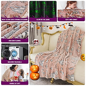 Halloween Blanket 50 x 60'' Pumpkin Plush Blanket- Soft Fleece Halloween Throw Blanket，Glow in The Dark Blanket for Kids & Home Decor (Orange)