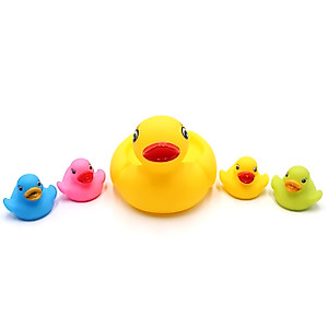DOPHYRANIX Floating Rubber Duckies Bath Play 5 Pieces Set - Includes 1 Jumbo Mama Ducky and 4 Baby Ducks - Fun Water Tub Playing Kits(4 Colors)