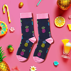 HAPPYPOP Pineapple Gifts Hawaiian Gifts Women - IVF Gifts Women Fertility Gifts, Funny Pineapple Socks Fruit Socks Black