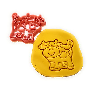 T3D Cookie Cutters Cow Cookie Cutter, Suitable for Cakes Biscuit and Fondant Cookie Mold for Homemade Treats, 3.48inch x 3.11inch x 0.55inch