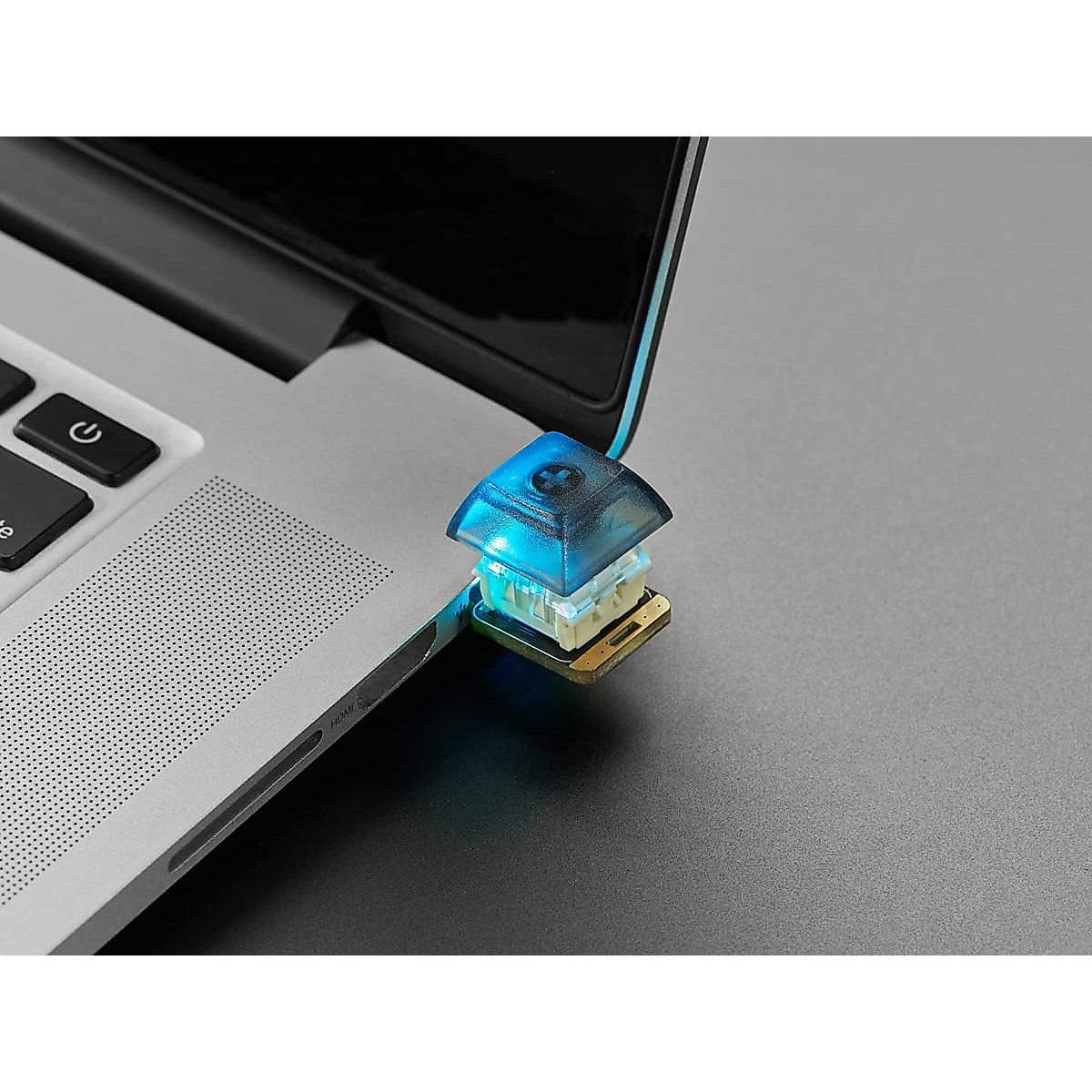 Adafruit NeoKey Trinkey - USB NeoPixel Mechanical Key Switch