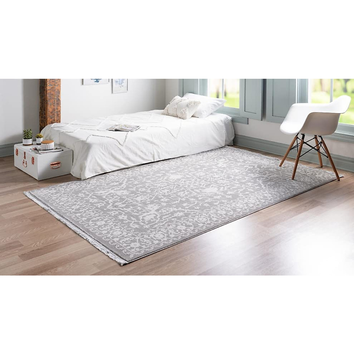 Unique Loom Traditional Classic Intricate Design with Distressed Vintage Detail, Area Rug, 5 ft x 8 ft, Gray/Ivory