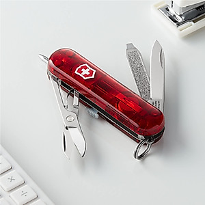 Victorinox Signature Lite Swiss Army Knife, Compact, 7 Functions, Swiss Made Pocket Knife with Pressurized Ballpoint Pen, LED and Key Ring - Ruby