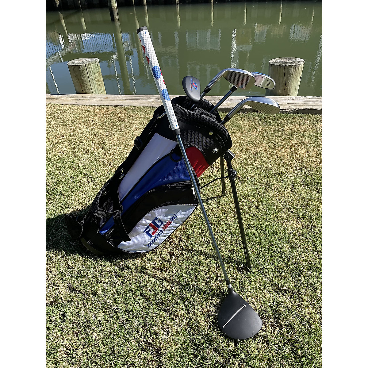 Fingerprints Junior Golf Club Set - Driver, Hybrid, 7i, PW, Putter with Stand Bag - Multiple Sizes - RH and LH (Golf Club Set for Kids 38"-45" Tall (~Age 4-7), Right)