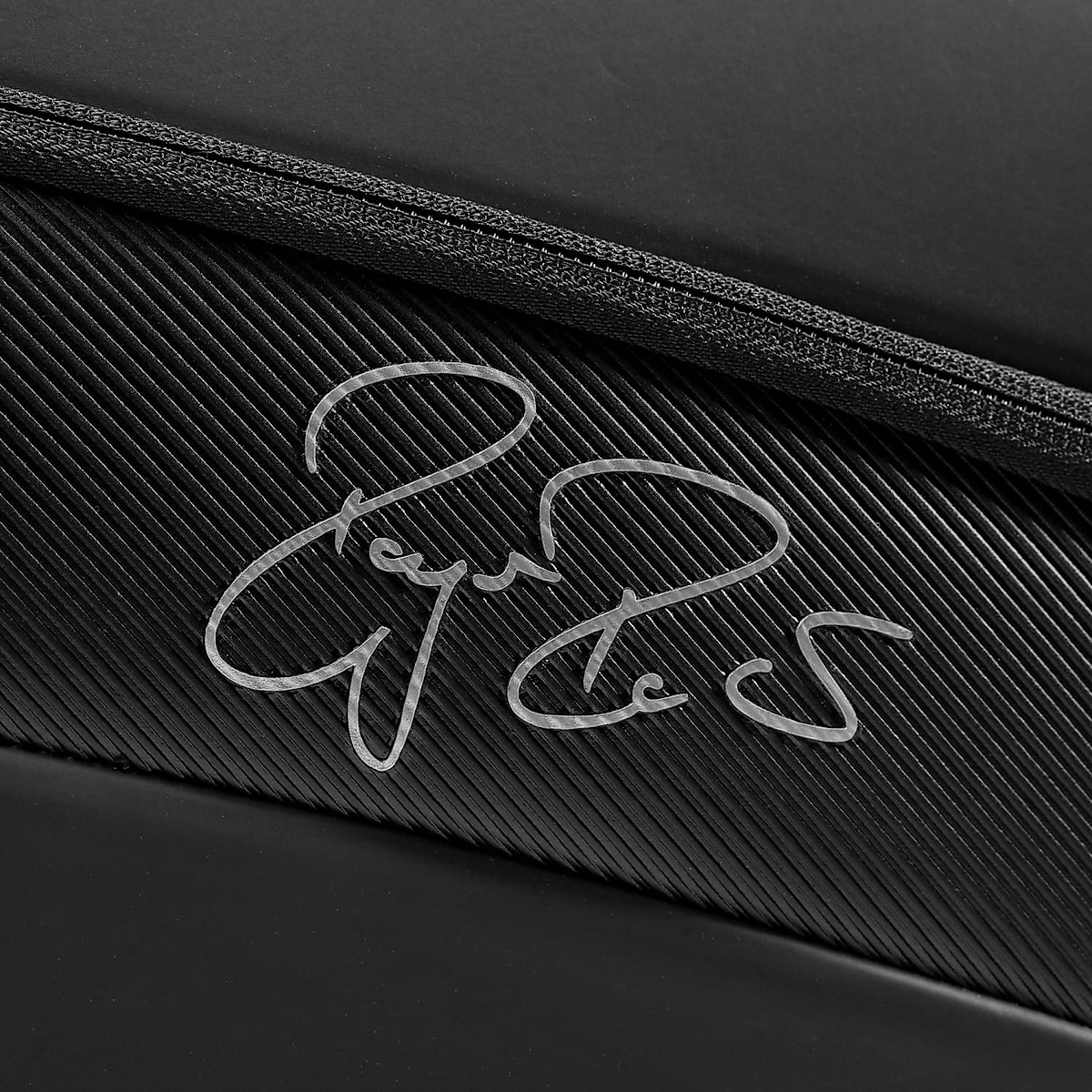 WILSON 12 Pack, Black, Holds up to 12 Rackets