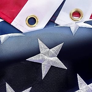 American Flag,US Flag 3x5,American Flags For Outside 3x5,Heavy Duty Durable Flags for Outdoors, Brass Grommets，The Best Embroidered Stars and Sewn Stripes American Flags.