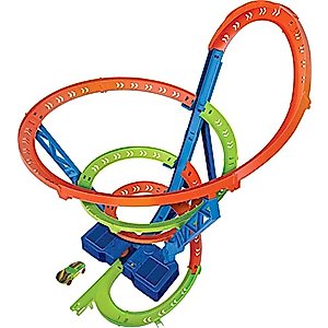 Hot Wheels Toy Car Track Set Spiral Speed Crash, Powered by Motorized Booster, 29-in Tall Track with 1:64 Scale Car