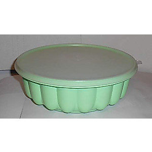 Vintage TUPPERWARE Jello Mold 1201-11 w Lid NICE