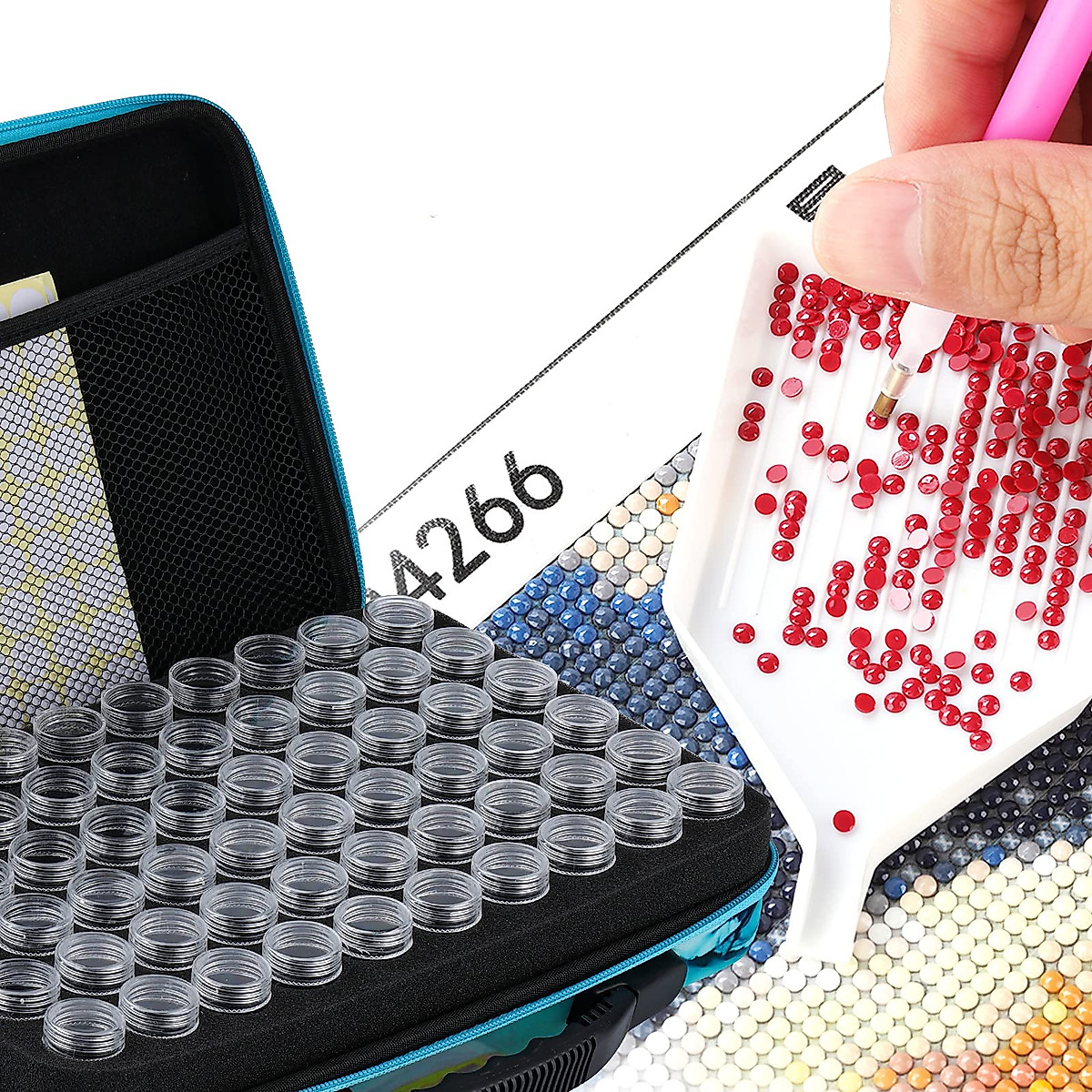 VTYHYJ 120 Bottles Diamond Art Storage Bag Organizer with Tools Diamond Painting Accsessories Carrying Case for Dots, Tools, Rhinestones, Nail Art, for Storage and Travel (Light Green)