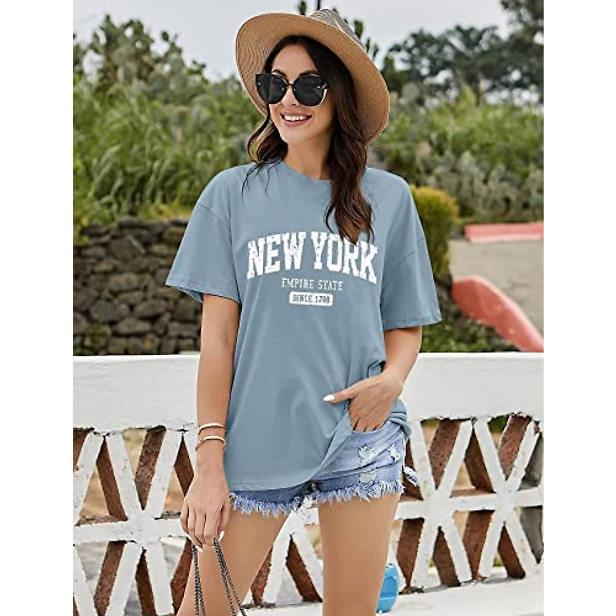 Women’s Oversized New York Letter Graphic Print Short Sleeve Tunic Tops Crew Neck Loose Fit Tee Casual T Shirts