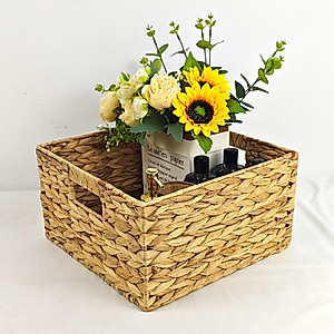 Wicker Baskets, Storage Baskets, Hand-Woven Wicker Baskets with Handles for Home Use, One Large and One Small Water Hyacinth Storage Baskets 7x12x12 Inches (2PCS)