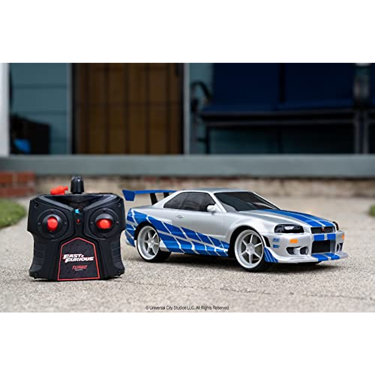 Jada Toys Fast & Furious Brian's Nissan Skyline GT-R (Bnr34)- Ready to Run R/C Radio Control Toy Vehicle, 1: 16 Scale, Silver and Blue, (99370)