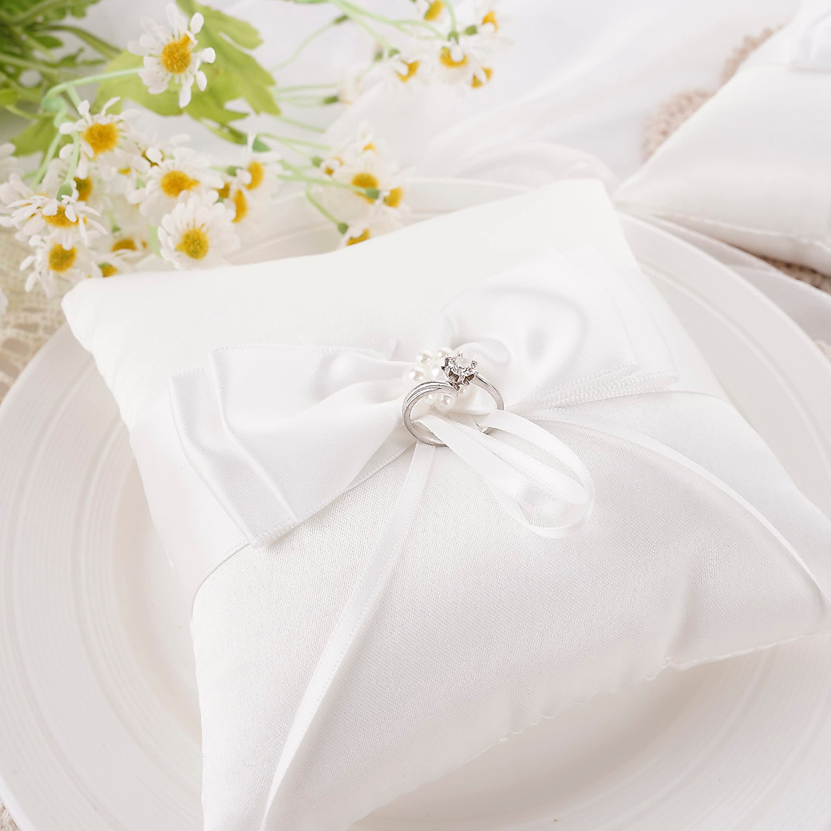 QIRMIZI Ring Pillow,Pearls Ring Cushion, Ring Bearer, Ring Holder for Beach Wedding, Wedding Ceremony, Proposal