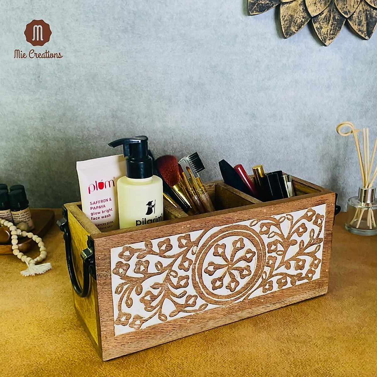 3 Compartment Farmhouse Wooden Flatware Caddy with Metal Handles for Kitchen Countertop, Silverware Caddy for Buffet Party, Rustic Wood Utensil Cutlery Holder, Bathroom Dining Table Office Organizer