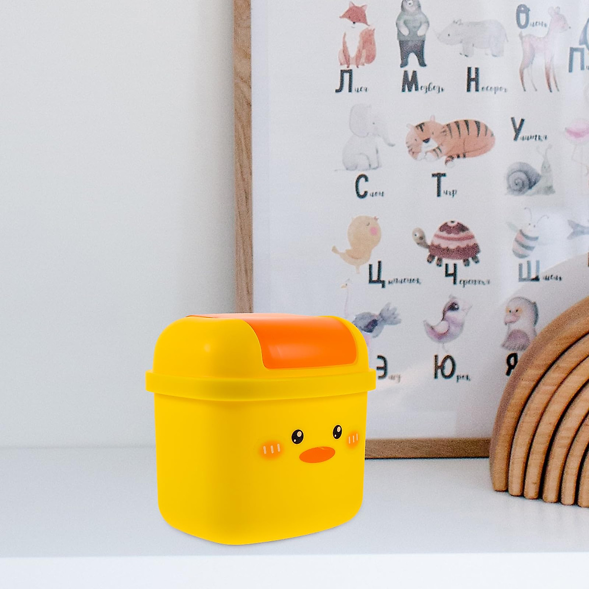 Amosfun Little Yellow Duck Trash Can Desktop Waste Container Paper Waste Basket Mini Garbage Can Small Trash Can Jewelry Organizer Rubbish Bin Girl Small Paper Plastic Super Cute