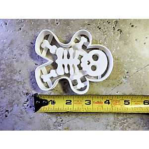 GINGERBREAD SKELETON MAN BODY BONES HALLOWEEN COOKIE CUTTER MADE IN USA PR113