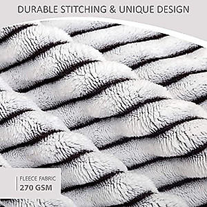 GREEN ORANGE Fleece Throw Blanket for Couch – 50x60 for Adult and Kids, Lightweight, Black and White – Soft, Plush, Fluffy, Warm, Cozy – Perfect for Bed, Sofa