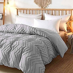 Nanko Light Grey Duvet Cover Queen Size, 3pc Gray Boho Tufted Microfiber Bedding Comforter Cover Set, All Season Aesthetic Shabby Chic Soft Embroidery Textured Geometric Quilt Cover 90x90 inches