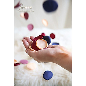 Floroom 500pcs Silk Rose Petals Burgundy Maroon Flower Petals for Wedding Flower Girl Basket Aisle Runner Scatter Table Centerpieces Party Confetti Decoration Romantic Night Favors Home Decor