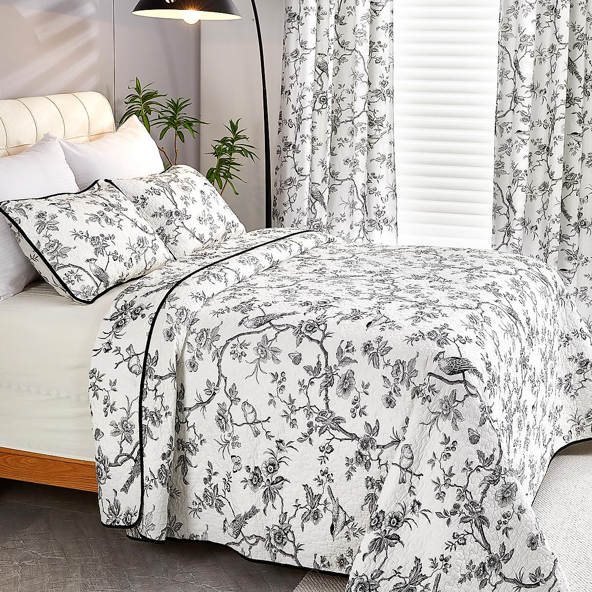 EVENHUG 100% Cotton Quilt Queen Size Black Bird Bedding Set Double Printing Lightweight Quilt Reversible Coverlet Bedspread with Pillow Shams All Seasons 3 Pieces (92"x96")