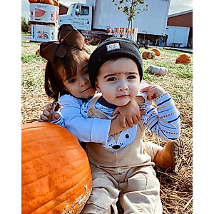 Funky Junque Classic Knit Winter Hat w/Patch: Baby - White (Yellow Smiley)
