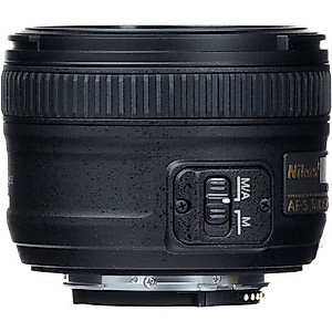 Nikon AF-S NIKKOR 50mm f/1.8G Lens for DSLR Cameras Basic Accessory Kit