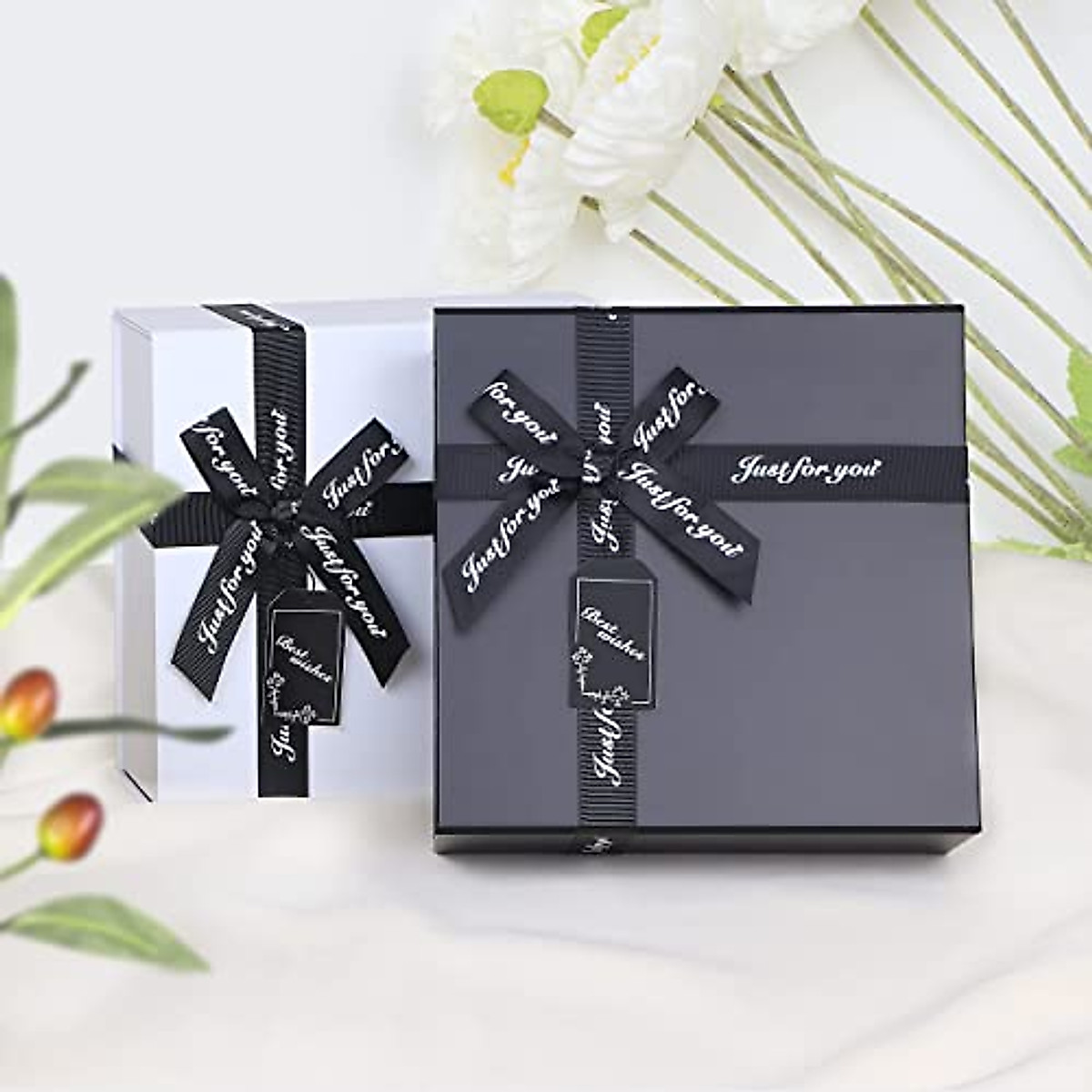 JiaWei Gift Box 8.2x7.5x3.5 Inches, Halloween Thanksgiving Christmas Children's Day, Magnetic Gift Box, Collapsible Bridesmaid Proposal Box, Decorative Gift Box for Present, Wedding,Christmas
