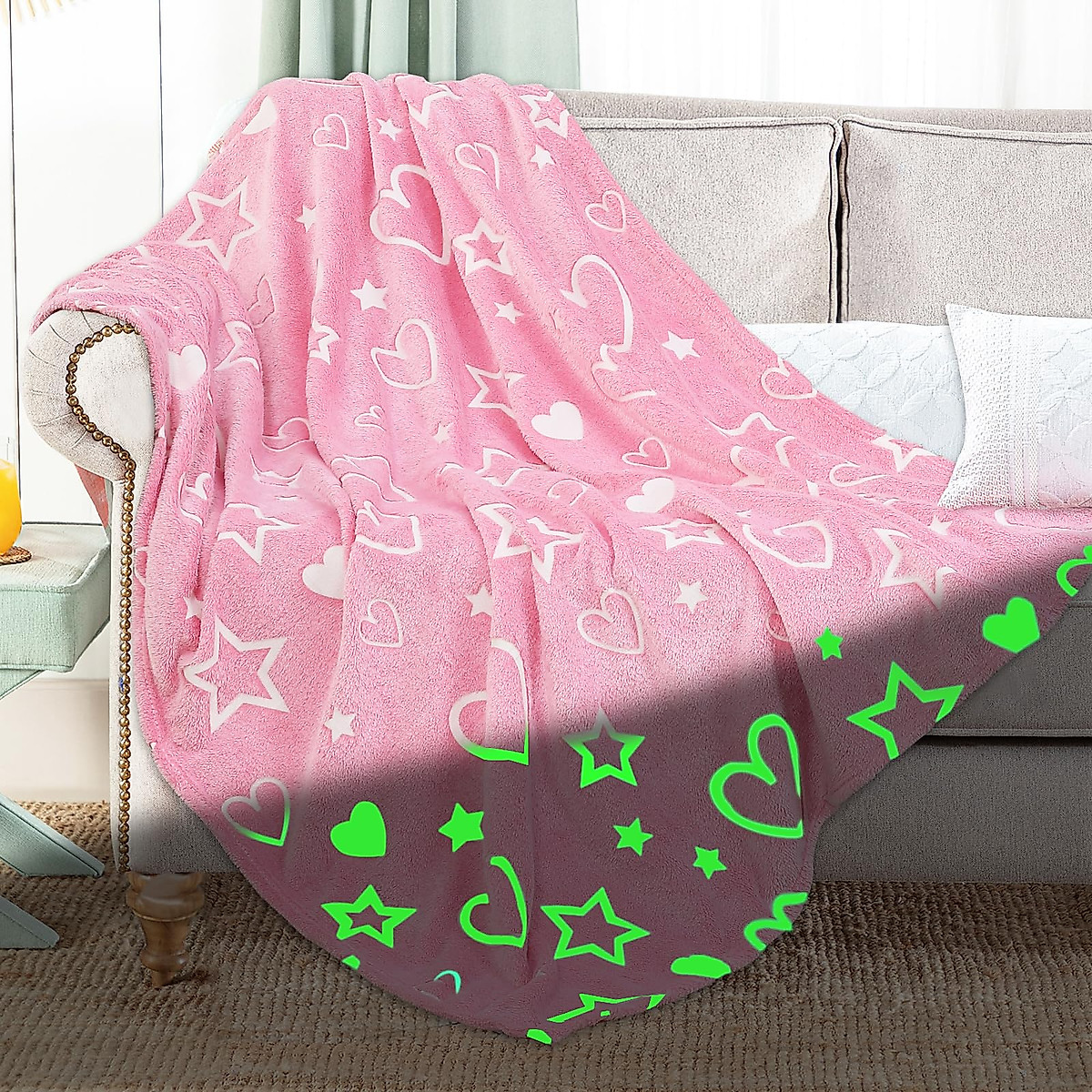 Cloele Glow in The Dark Heart Stars Blanket,Pink Throw Blanket Birthday Gift for 2 3 4 5 6 7 8 9 10 Year Old Kids Girls - Heart Flannel Throw Blanket Glowing Luminous Birthday Valentines Gifts,50"x60"