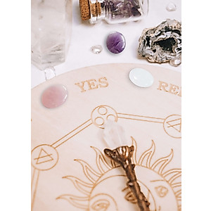 LAIDANLA 7Pcs Healing Crystals Palm Stone Set Oval Amethyst Clear Quartz Tiger Eye Sodalite Chakra Crystal Polished Natural Stones Pocket Gemstone for Meditation Relief Anxiety Stress