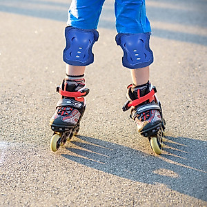 CLISPEED Kids Helmet with Sports Gear Set Knee Elbow Pads Wrist Guards Toddler Helmet for 3-8 Years Old Boys Girls Cycling Scooter Skateboard Roller Skating