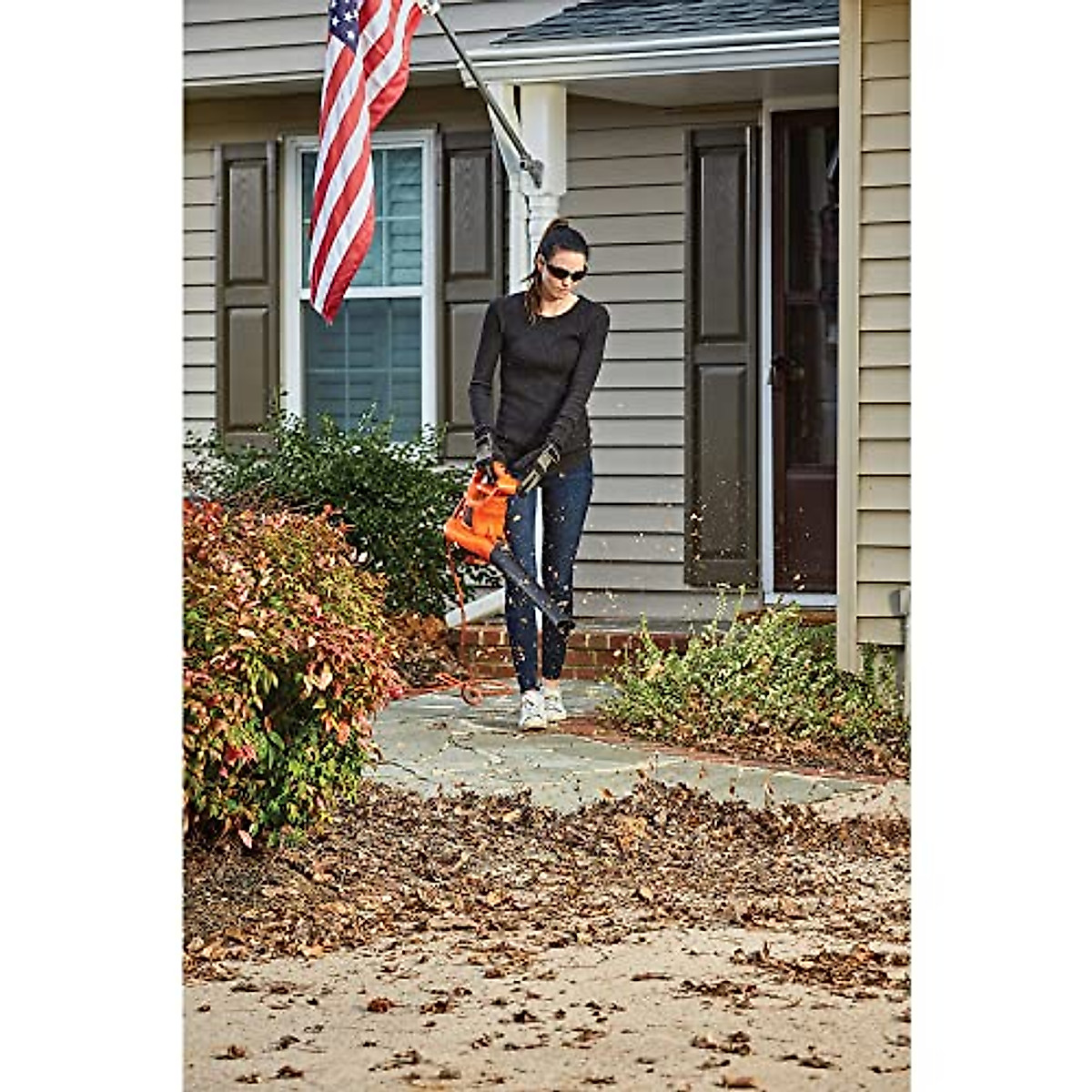 BLACK+DECKER Electric Leaf Blower, Leaf Vacuum and Mulcher 3 in 1, 250 mph Airflow, 400 cfm Delivery Power, Reusable Bag Included, Corded (BEBL7000)