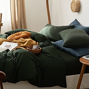 AMWAN Olive Green 4 PCS Bedding Set 【1 Queen Duvet Cover + 2 Standard Queen Pillowcases + 1 Queen Fitted Sheet】