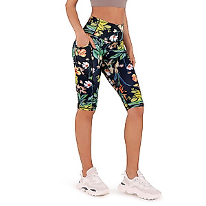 ODODOS Women's Knee Length High Waisted Yoga Capris with Pockets, Pattern Workout Athletic Running Capri Leggings, Tropical Flower, Medium