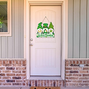 St. Patrick's Day Welcome Door Decor St. Patrick's Day Gnome Door Sign Shamrock Wooden Sign St Patrick's Day Hanging Decorations for Irish Front Door Home Indoor Outdoor Farmhouse Porch Decor