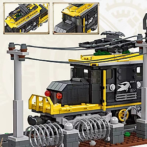 BDYDT Train Crocodile Locomotive Building Blocks Sets（669 Pieces） The Train Building Block Set restores The Iconic Crocodile Locomotive; Great Gift Idea for Train Enthusiasts Lovers