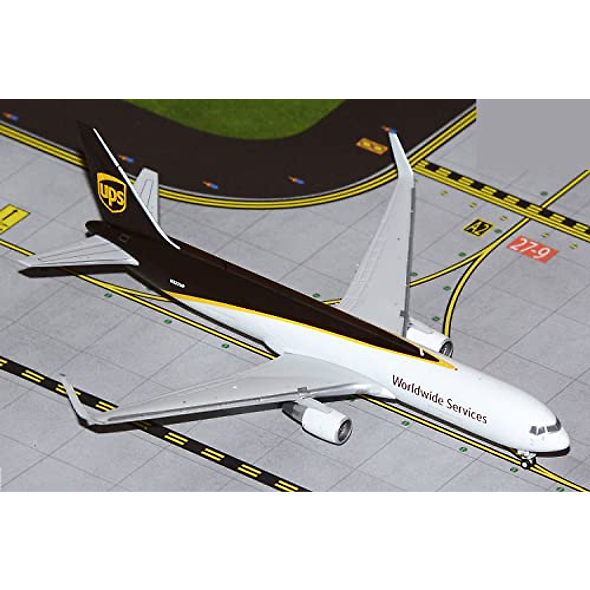 GeminiJets GJUPS1918 UPS Boeing 767-300F N322UP; Scale 1:400