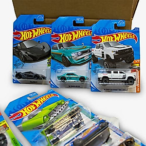 30 Hot Wheels Cars Mixed Lot