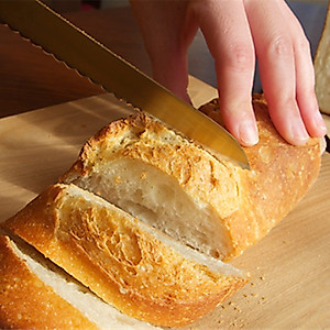 Elesinsoz 6 Inch Serrated Small Short Blade Gold Bread Knife for Homemade Bread Slicing Cutting Carving Cake Cutter Dinner Steak Knives Non Stick with Ergonomic Handle