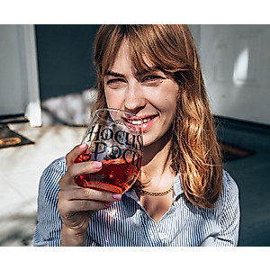 Disney Hocus Pocus Teardrop Stemless Wine Glass | Tumbler Cup For Mimosas, Cocktails | Home Barware For Liquor, Kitchen Decor | Sanderson Sisters Halloween Gifts And Collectibles | Holds 20 Ounces