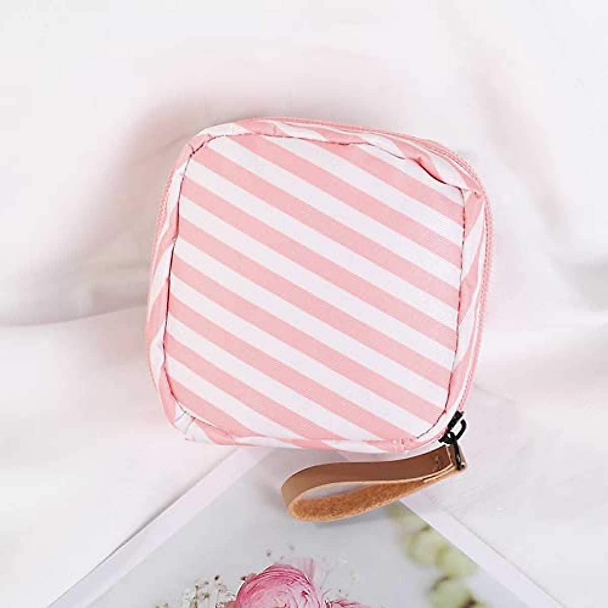 DSDFIDn Makeup Bag Lazy Cosmetic Bag Travel Toiletry Bag for Purse Small Makeup Headphone Lipstick Bag with Zipper Waterproof Travel Accessories for Women Pink Stripe