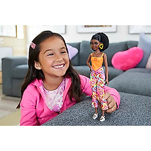 Barbie Fashionistas Doll #198 with Petite Body, Curly Black Hair, Retro Floral Clothes & Accessories