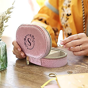 Initial S Oval Velvet Travel Jewelry Box for Girls, Jewelry Holder Organizer - Birthday Gifts for Women, Women Gifts for Christmas - Gifts for Her Friends Female Mom Sister Coworker Bridemaids Wife