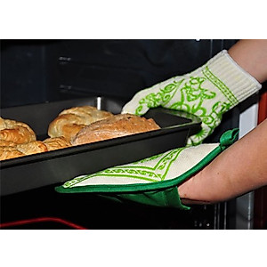 G & F 1688 Dupont Nomex & Kevlar Heat Resistant Oven Gloves, 3-Finger Oven Gloves & Pot Holder Set
