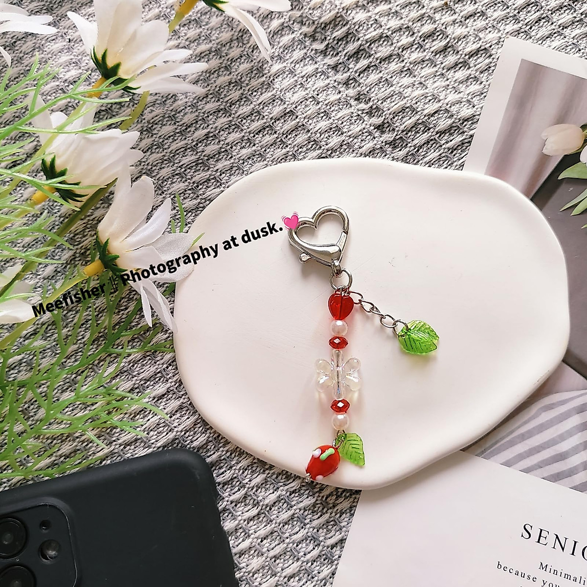 Meefisher Red Strawberry Green Leaves Y2K Aesthetic Accessories Gift Keychain Cute Love Heart Keyring for Women Bag Charms Pendant, Kawaii Jewelry Gifts